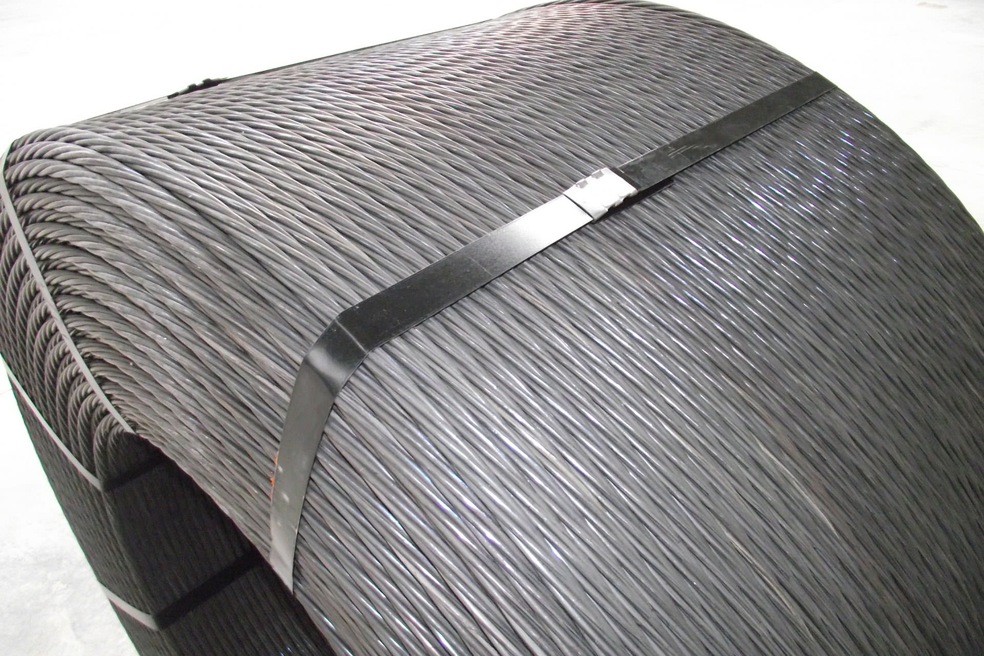 PC STRAND – HIGH HIGH TRADE